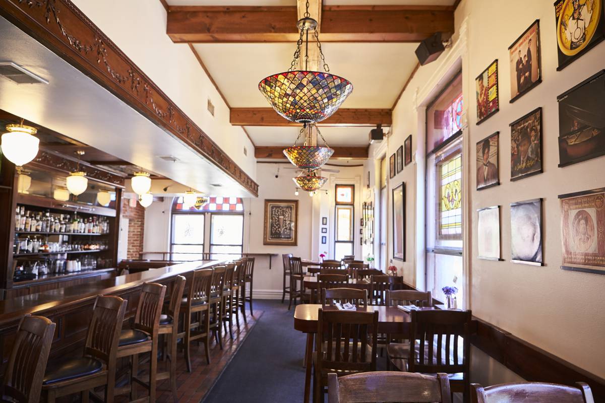 TapRoot Restaurant – 170 N. MERCHANT ST. | DECATUR, IL | 217.330.6365